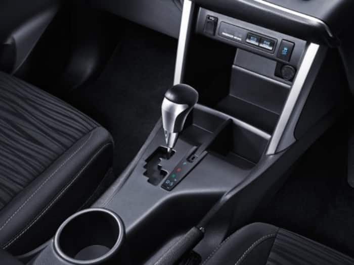 2016 Toyota Innova : Photo Gallery