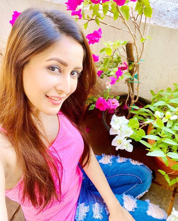Bade Acche Lagte Hain Fame Chahatt Khanna’s Latest Instagram Pics Are ...