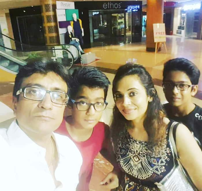 Champak Lal aka Amit Bhatt pictures with his real family