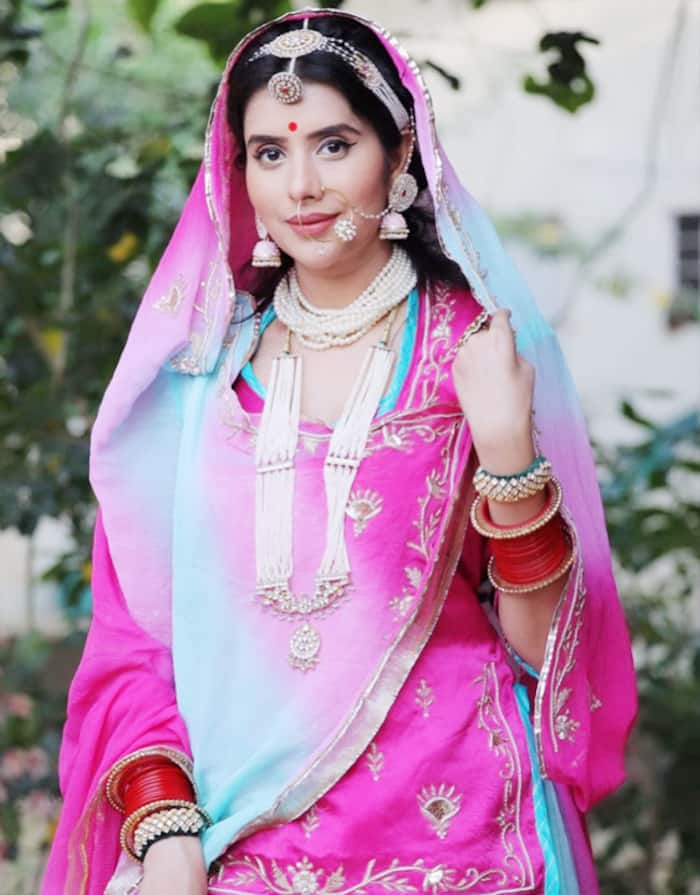 Gangaur 2021: Charu Asopa Looks Stunning as Rajputana Bride as She ...