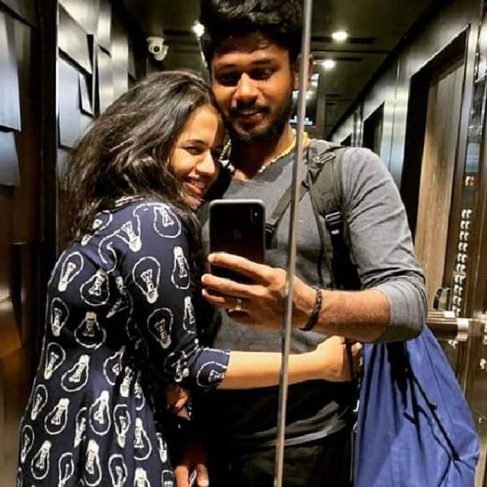 Meet Charulatha Remesh, wife of star India cricketer, husband has net ...
