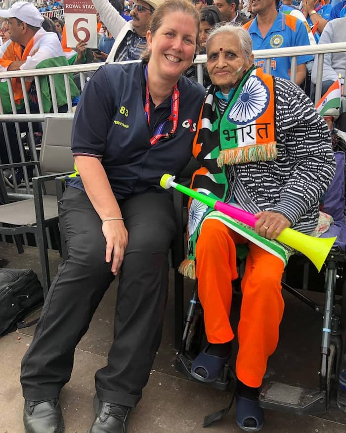 Charu's Fan Following