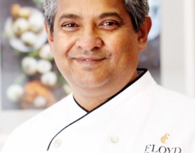 Chef Floyd Cardoz Dies, Celebrities Pay Condolence