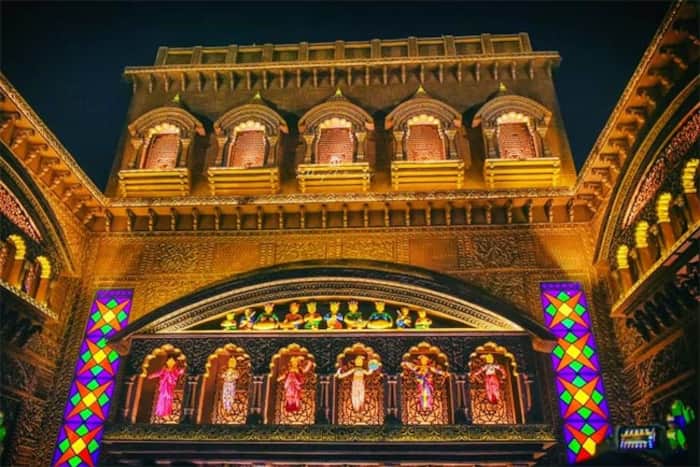 Durga Puja 2019: Famous Kolkata Pandals You Should Not Miss to Visit