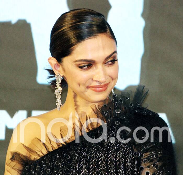 Deepika Padukone Launches Chhapaak's Title Song With Laxmi Agarwal And ...