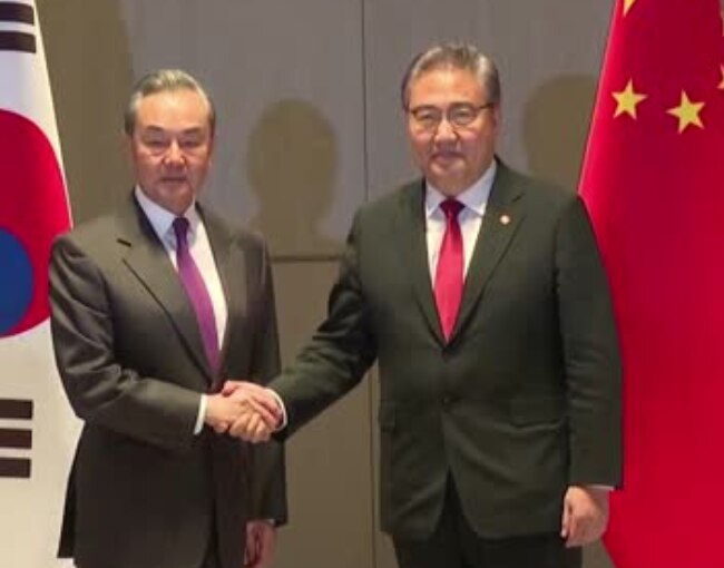 China, South Korea reaffirm bilateral strategic cooperative partnership