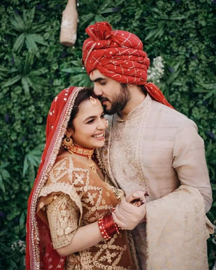 Chitrashi Rawat - Dhruvaditya Bhagwanani’s Wedding PICS: A Reunion For ...