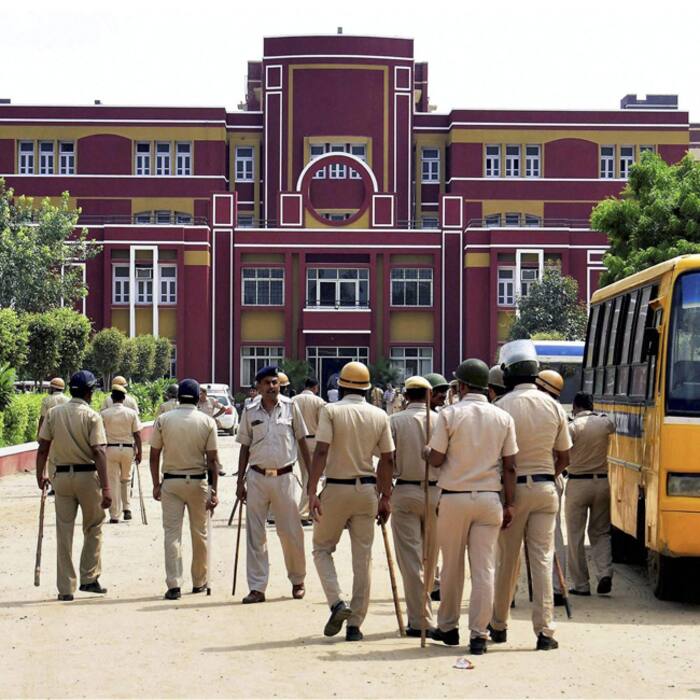 News in Pics: 8th November 2017