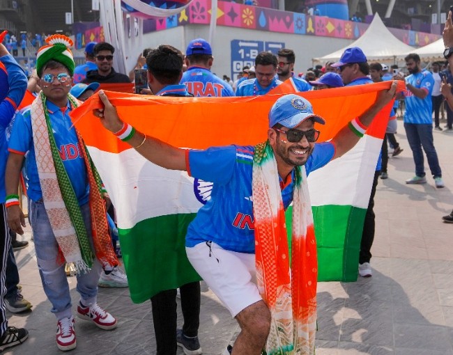 IND Vs AUS, ODI World Cup 2023 Final: Stars Lit Up Narendra Modi ...