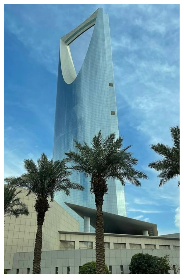 Cristiano Ronaldo's Stay In Riyadh - A Look At The Hotel Where New Al Nassr Recruit Is Being Put ...