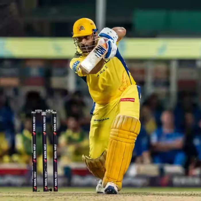 Bad news for Dhoni as this World Cup winning player leaves CSK, his ...