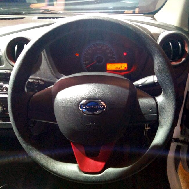 Datsun redi GO Sport comes with red accents on front grille