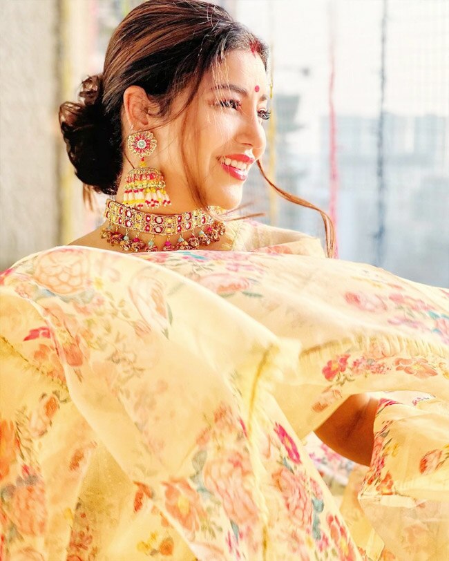 Debina Bonnerjee Looks Phenomenal