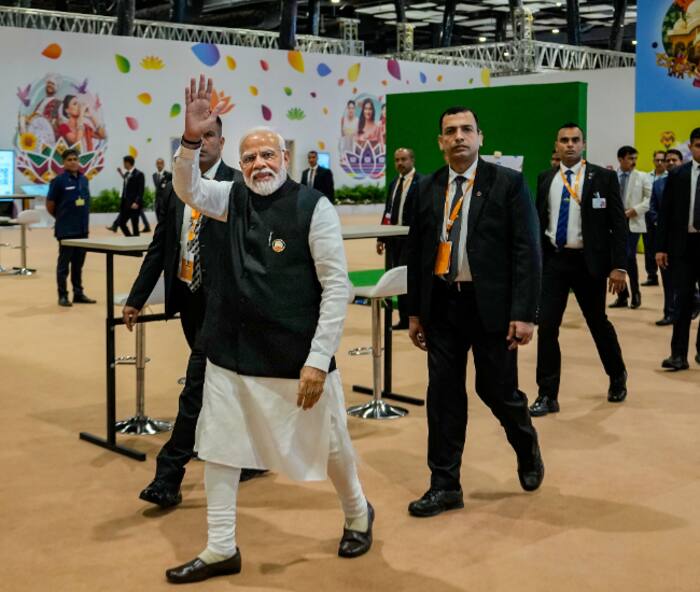 Smile, Pride, Valour: The Charismatic Personality of PM Modi As A ...