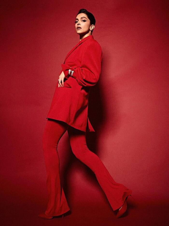 Deepika Padukone is a Total Smokeshow in Sexy Red Oversized Blazer And ...