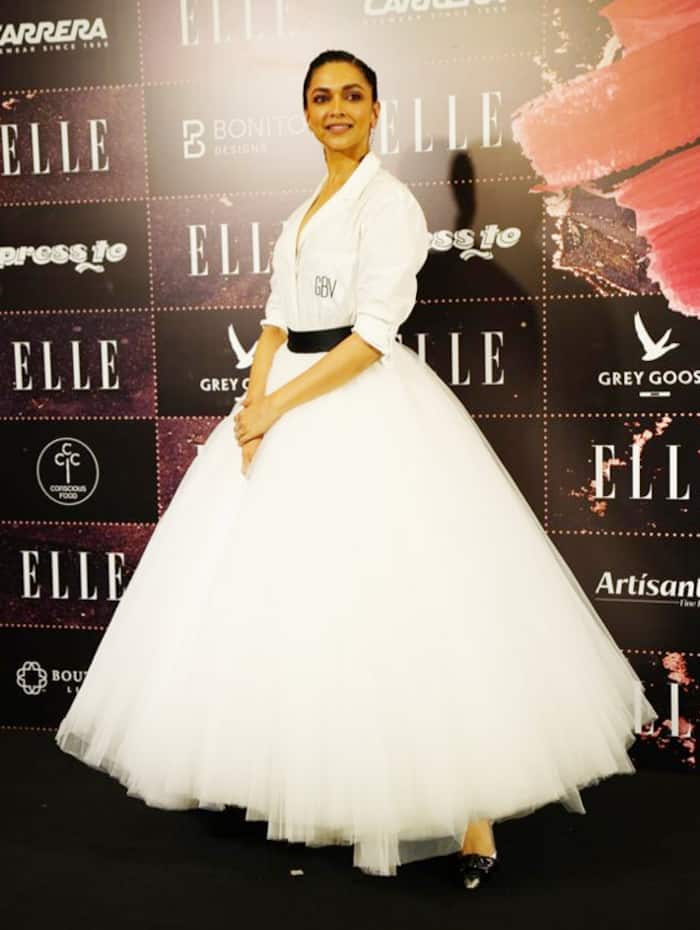 Deepika Padukone is an Ethereal Beauty in White Dress at Awards Night ...