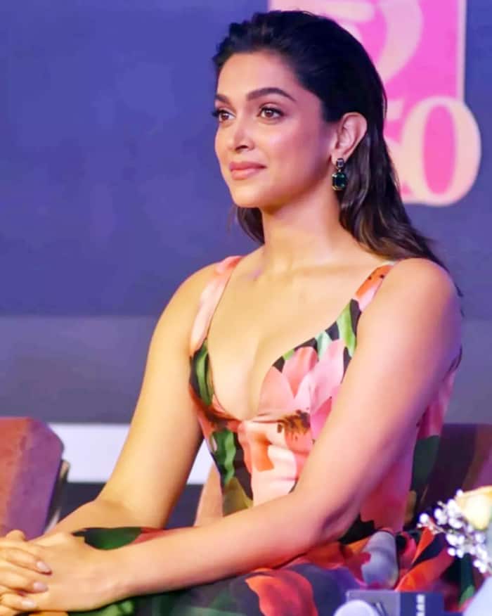 Deepika Padukone is Prettier Than The Prettiest Phoolon Ka Gulastan in This Floral Flared Midi ...