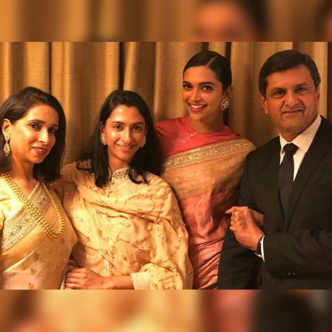 Deepika Padukone getting emotional at Prakash Padukone