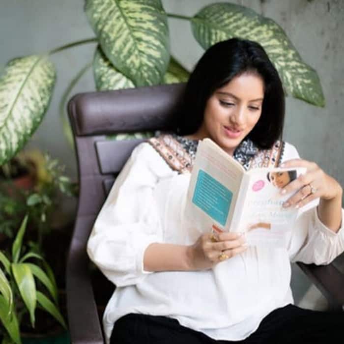 In PICS: Diya Aur Baati Hum fame Deepika Singh is flaunting her BABY ...