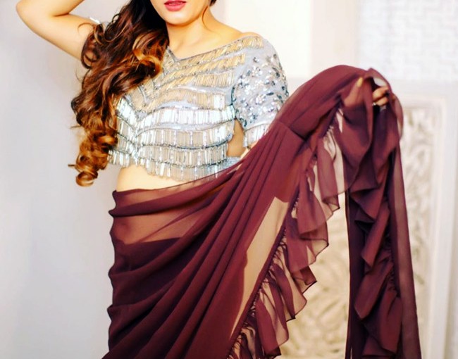 Desi Queen in Desi Look