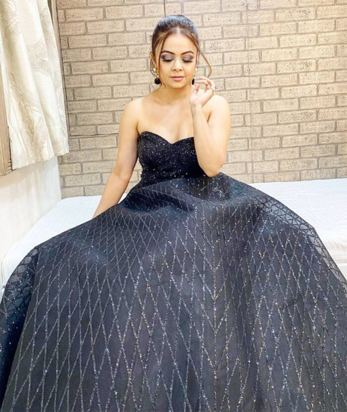 Devoleena Bhattacharjee sultry photos