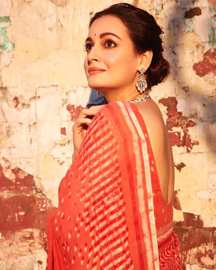 Dia Mirza Dazzles in Red Saree as She Looks Ethereal During Bheed ...