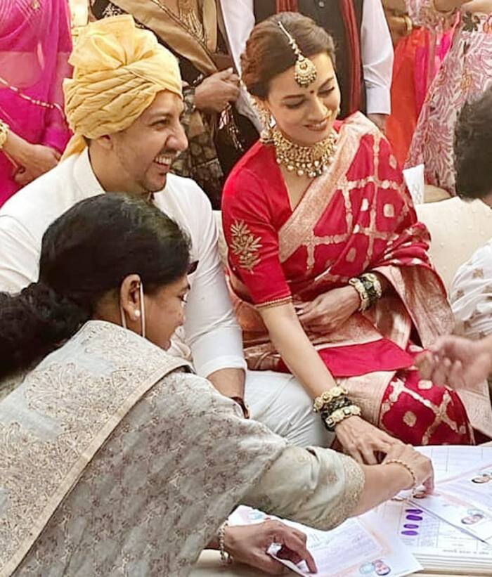 Dia Mirza–Vaibhav Rekhi’s Unseen Wedding Pictures: From Exchanging ...