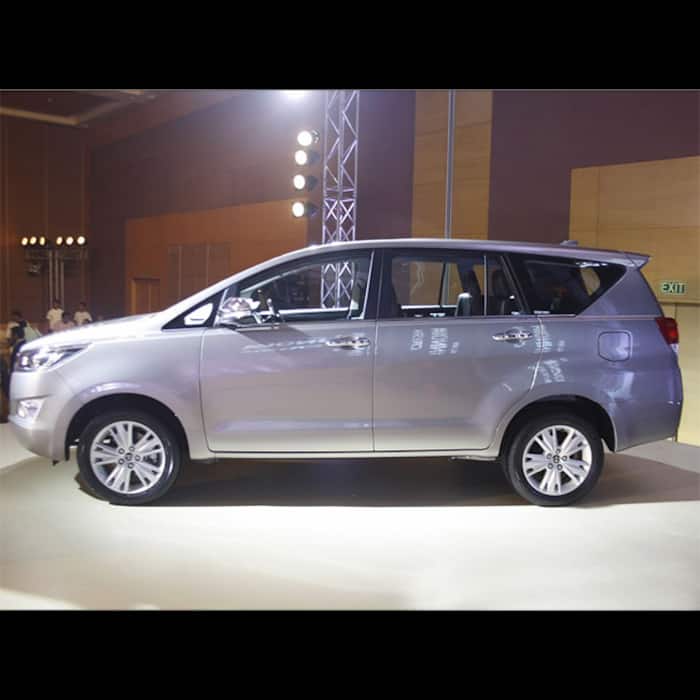 Seating capacity of Toyota Innova Crysta Touring Sport SUV