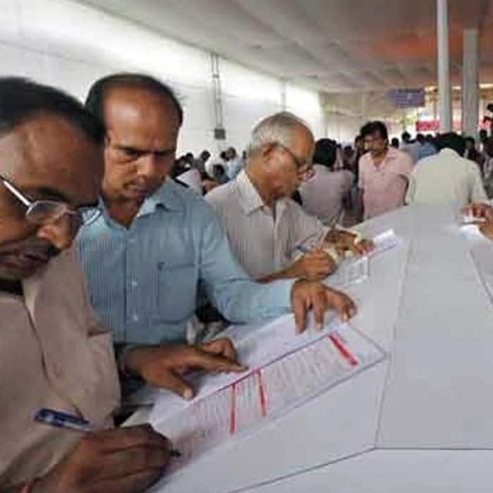 9 things you need to know about Income Tax raids following currency ban!