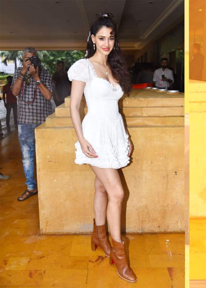 Disha Patani Oozes Oomph in Sexy White Mini Lacy Dress – Smoking Hot Pics