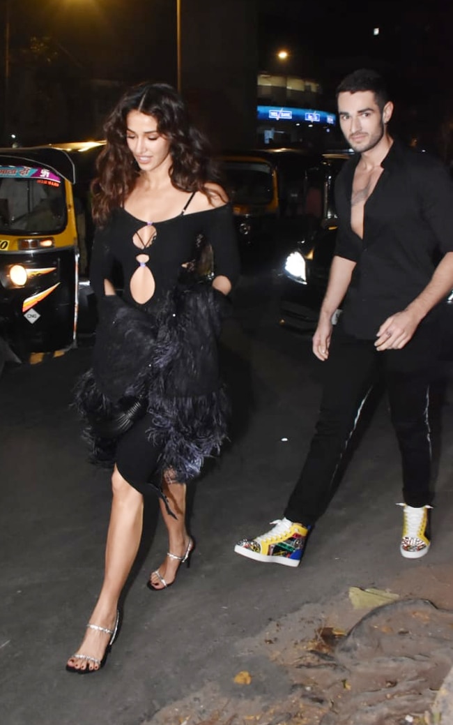 Disha Patani in Sultry Black Dress With Hot Cut-Outs Joins Rumoured ...