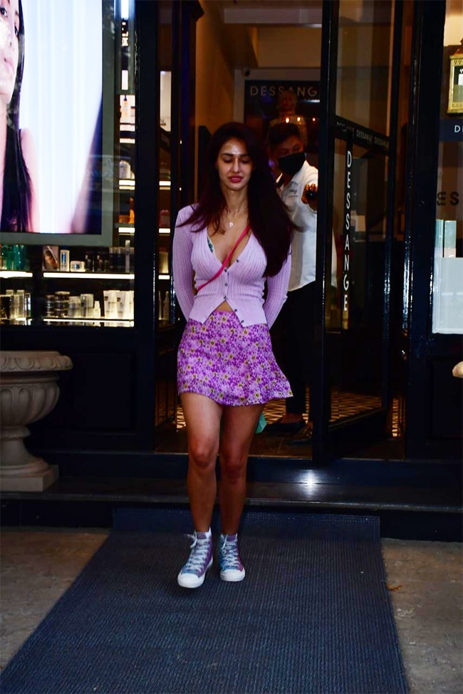 Disha Patani Oozes Oomph in Hot Cardigan With Plunging Neckline And ...