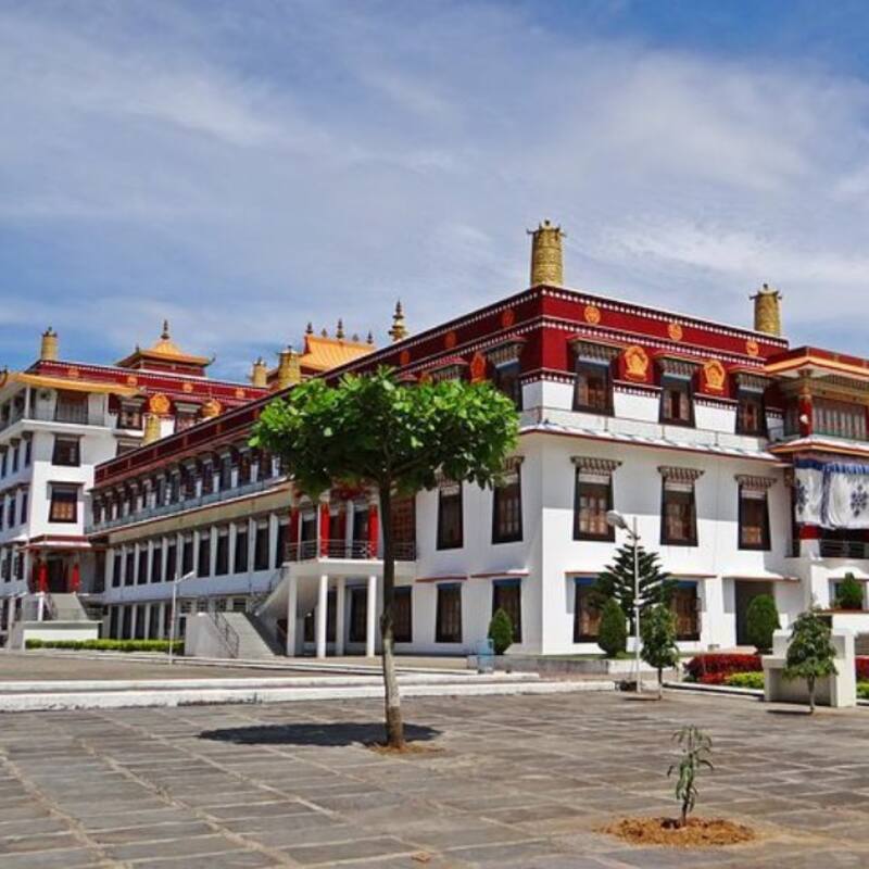 Discover The 8 Largest Monasteries Around The World