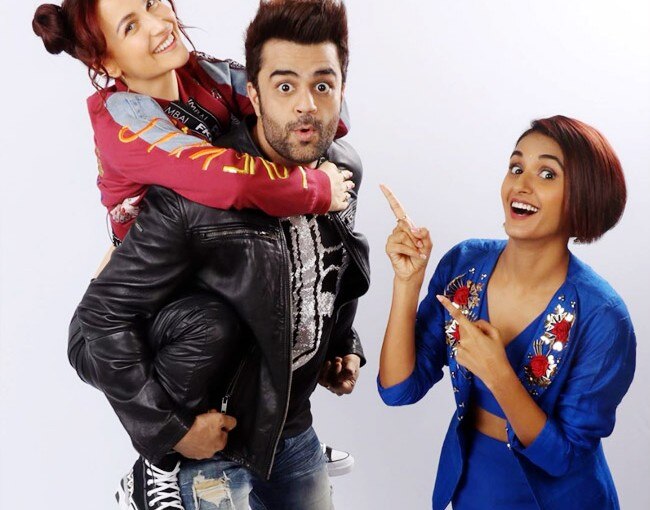 Elli Avram And Manish Paul Striking Pose For Camera
