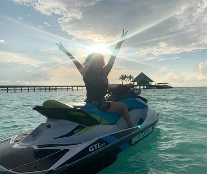 Elli Avrram Goes Sultry In Latest Set Of Bold Pictures