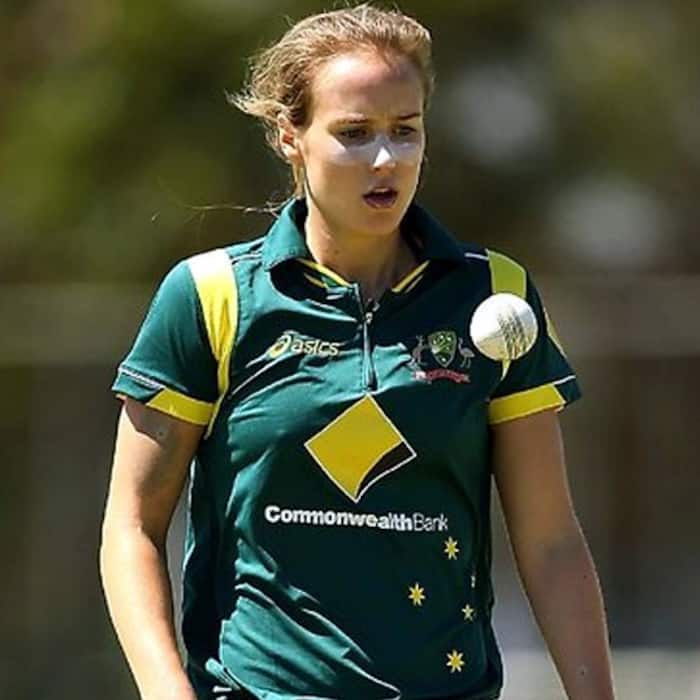Top 10 women cricketers of the world