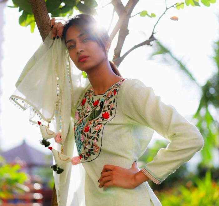 Erica Fernandes’s Stunning Pictures On Instagram Set Internet On Fire