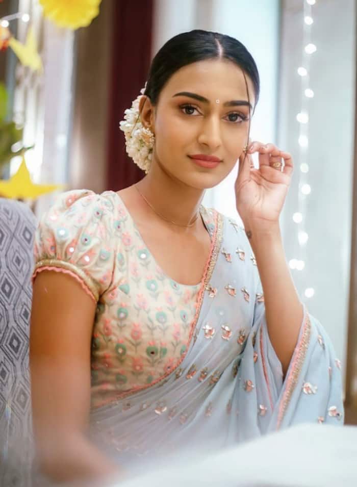 Erica Fernandes Looks Breathtakingly Gorgeous In Sheer Blue Saree From ...
