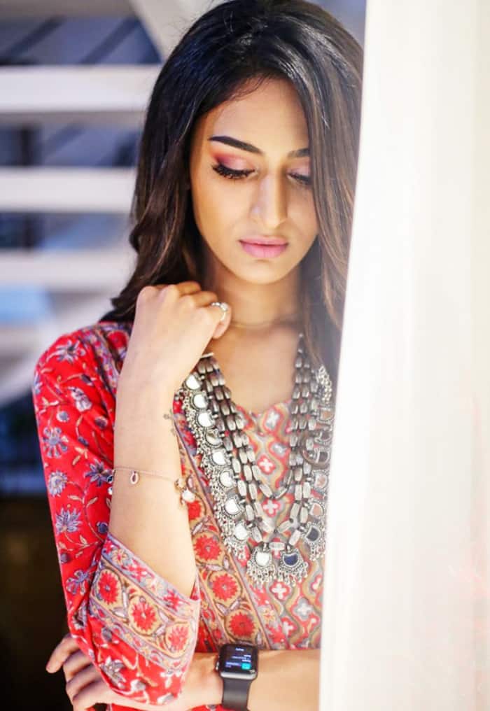 Erica Fernandes Gives Ethnic Goals in Breezy Indian Wear – See Outfit ...