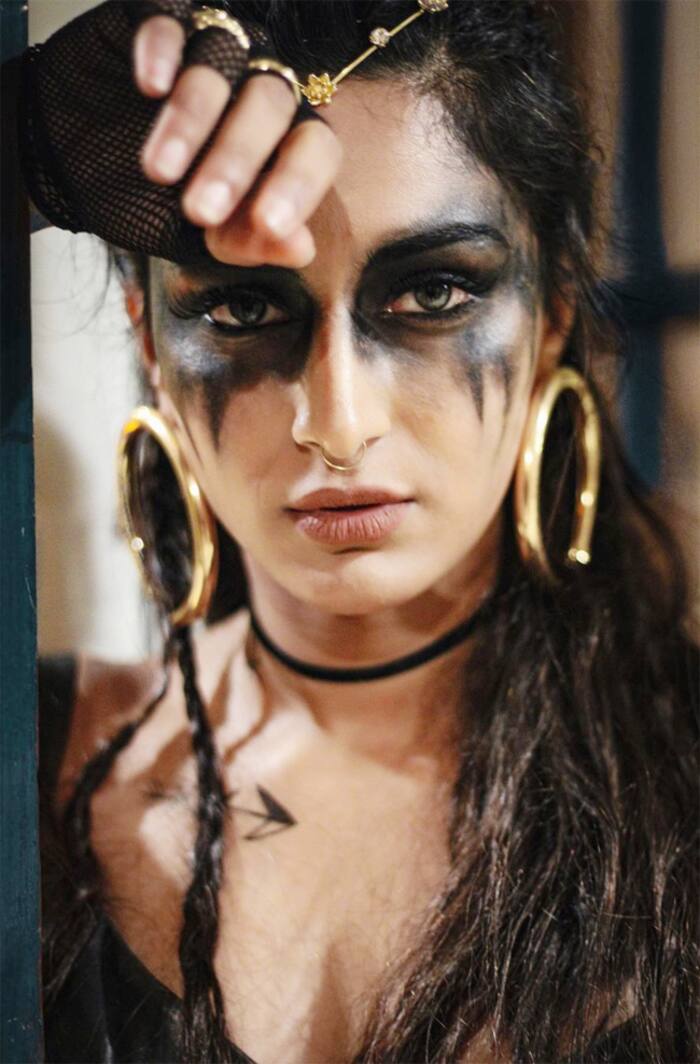 Erica Fernandes Looks Unrecognizable In A Shocking & Stunning Gothic ...