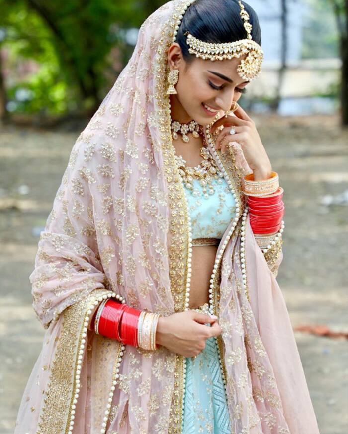 See Photos: Erica Fernandes in Her Best Ethnic Look
