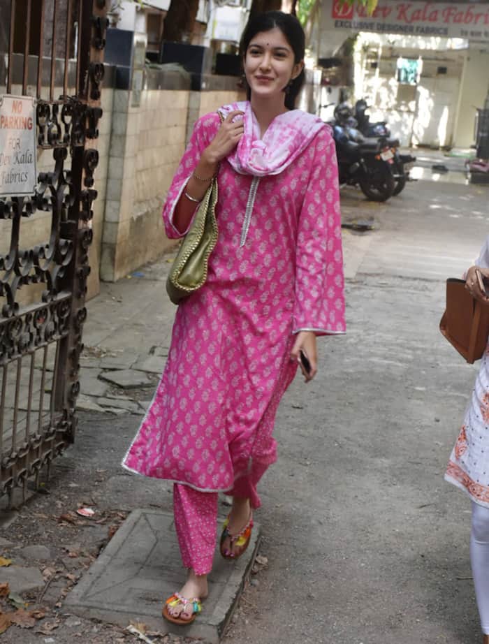 How 'Salwar' is Making a Slow Comeback Into The Best of Fashion Trends ...