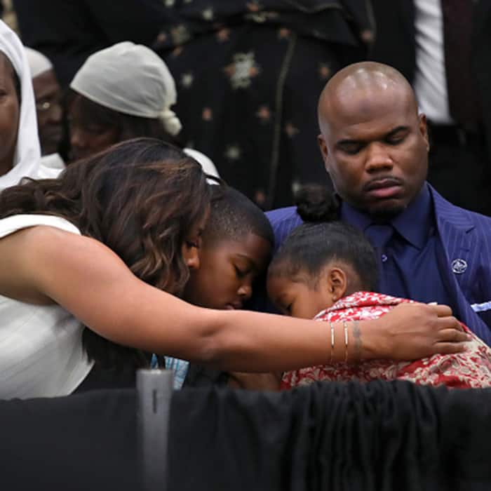 Boxing legend Muhammad Ali’s funeral held in Louisville, thousands bid ...