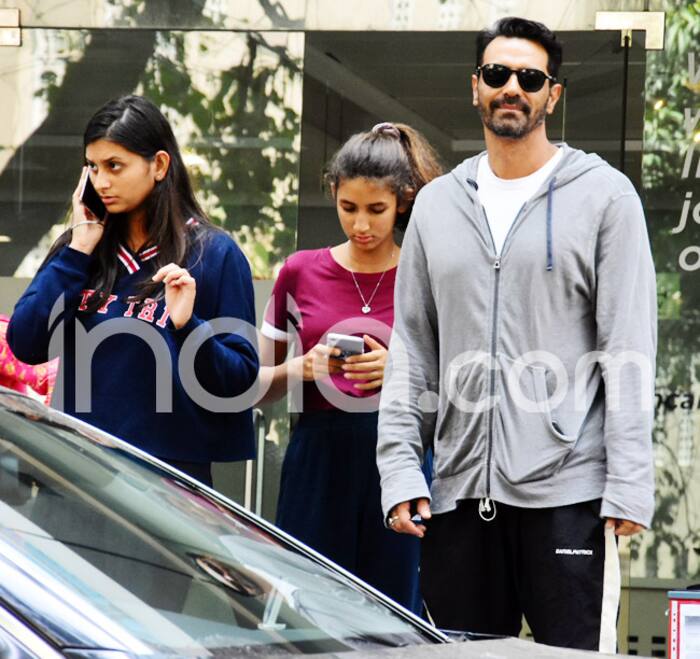 Arjun Rampal Spotted With Daughters Mahikaa Rampal, Myra Rampal Outside ...