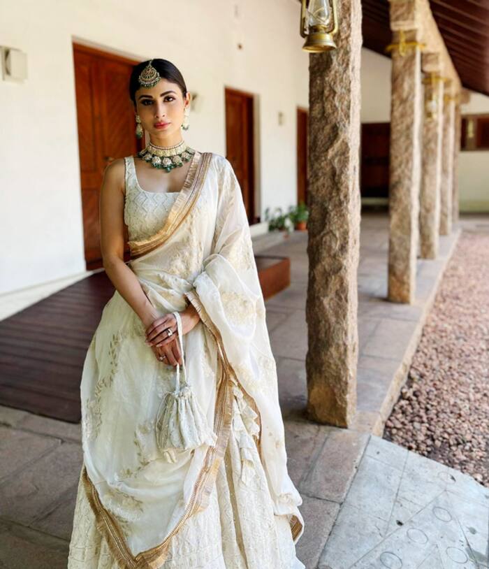 Mouni Roy Looks Drop-Dead-Gorgeous In A Beautiful Ivory Lehenga, Poses ...