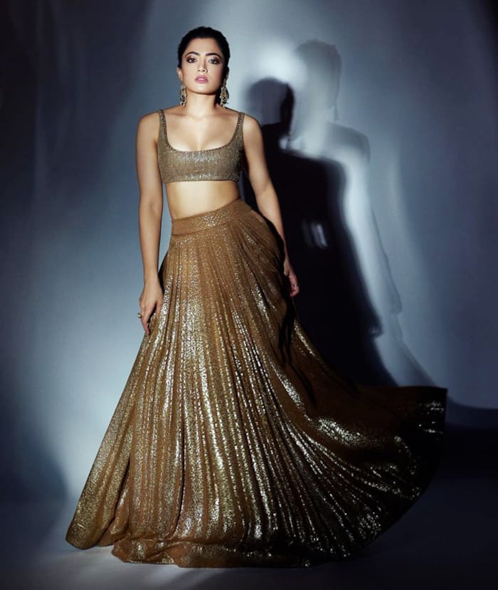 Rashmika Mandanna Sets hearts Ablaze as She Dazzles in Golden Shimmery Lehenga- HOT PICS
