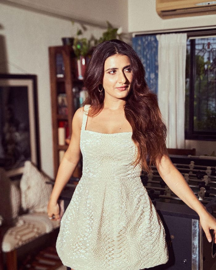 Fatima Sana Shaikh Looks Mesmerising in Latest Hot Pics