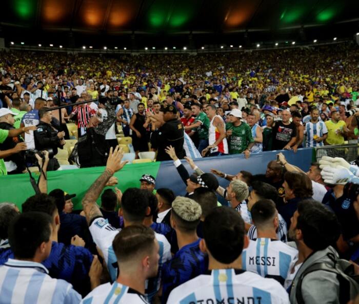 Soccer-Violent clashes mar Brazil v Argentina World Cup qualifier