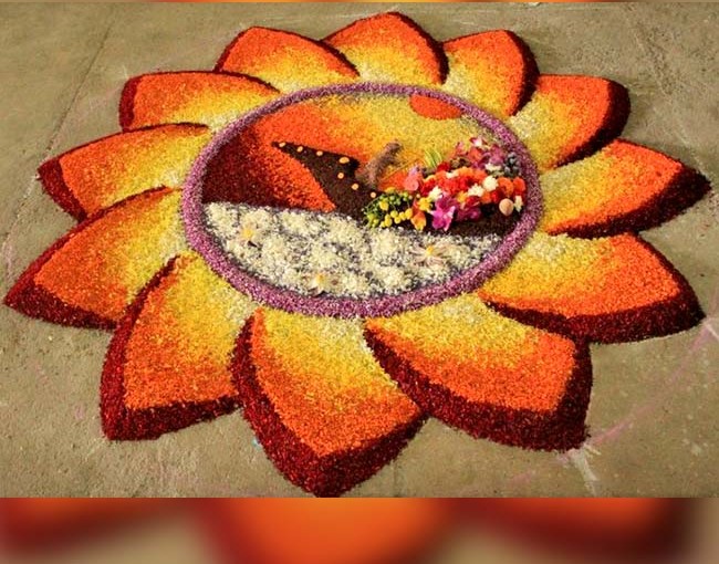 Flower shaped Pookalam made of flowers