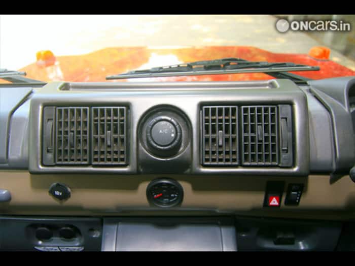 Force Gurkha Interior